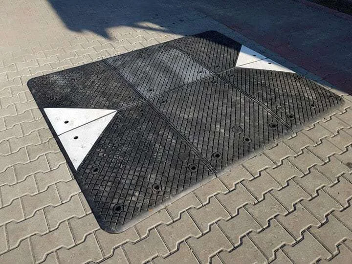 Threshold island with Metal Plate - Power Rubber