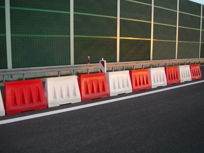 800 mm road barrier - Power Rubber